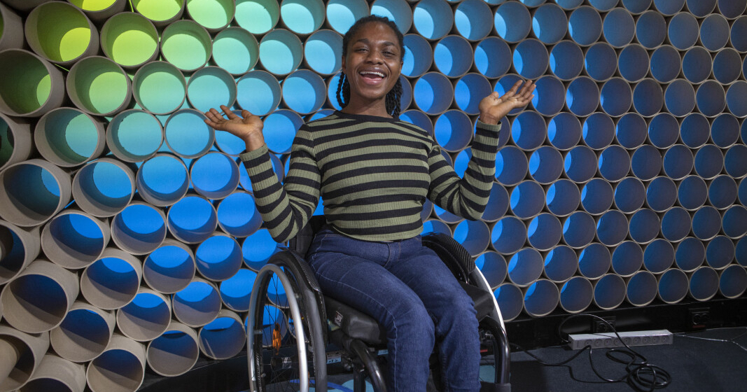 Journalist i rullestol fikk mangfoldspris, men kom seg ikke opp på ...