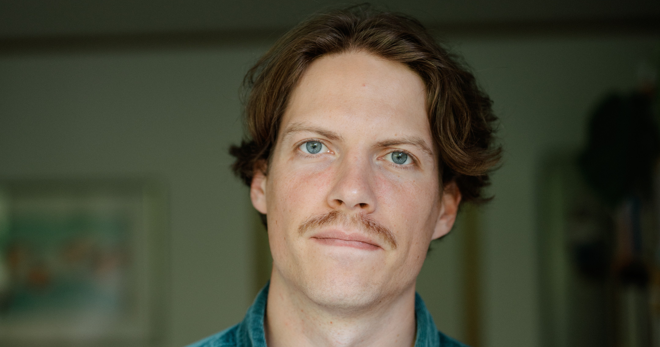 Han mener kunstkritikken er gammeldags. Nå gjør han noe med det | Subjekt