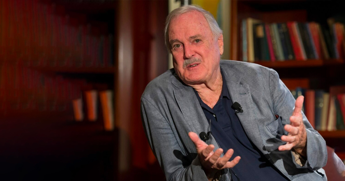 Varslet at Cleese fjernet transperson fra «Life of Brian». Det var ...