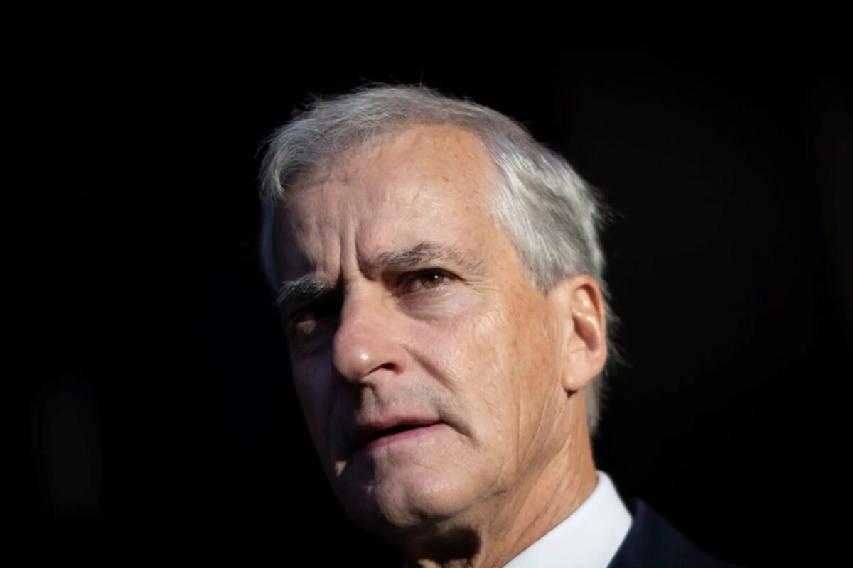 Jonas Gahr Støre skal legge en ny ytringsfrihetsstrategi. En god start ...